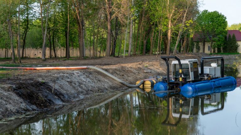 Dredging Project Planning: From Feasibility to Completion